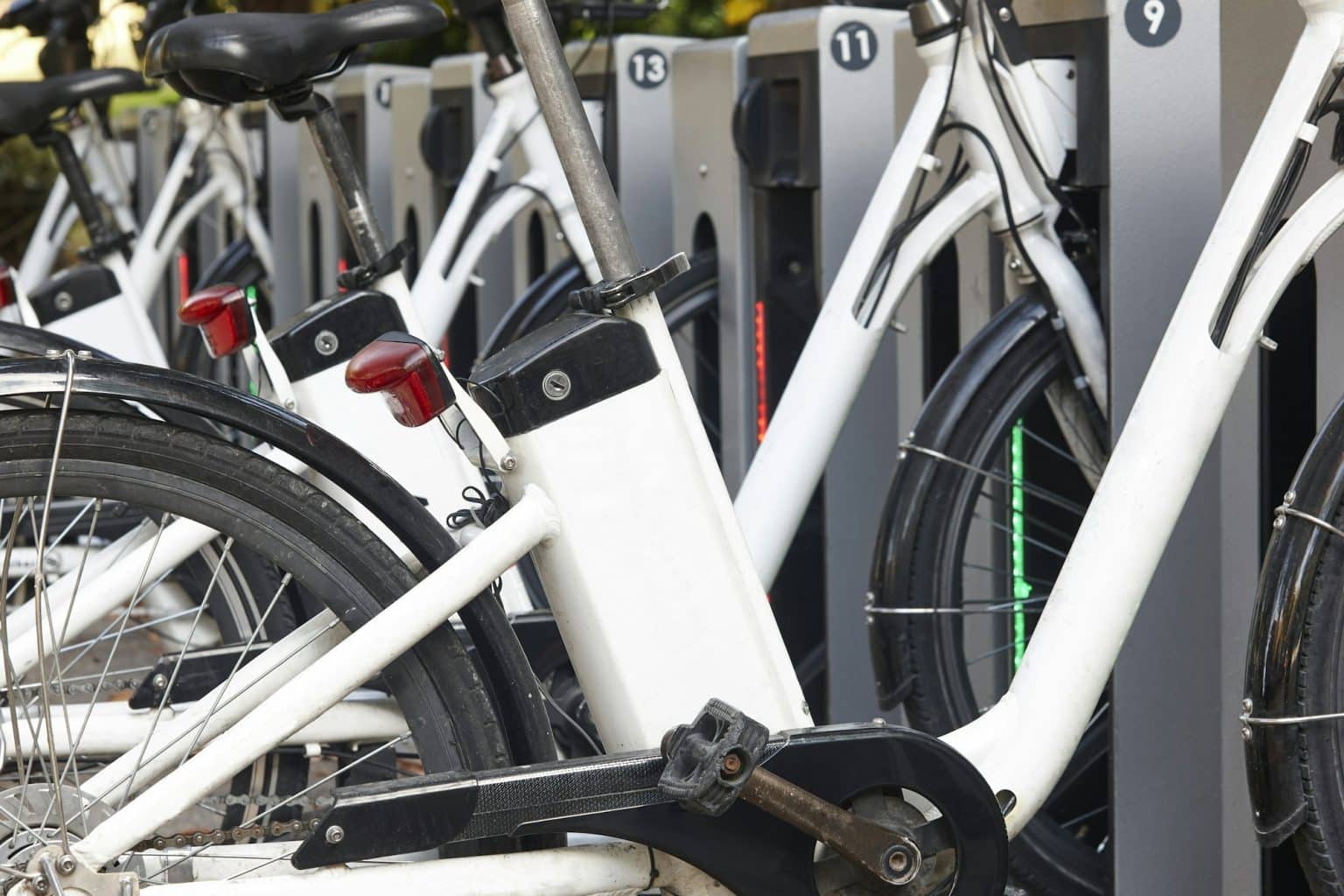 les bénéfices de choisir les vélos électriques pas chers à moins de 1
